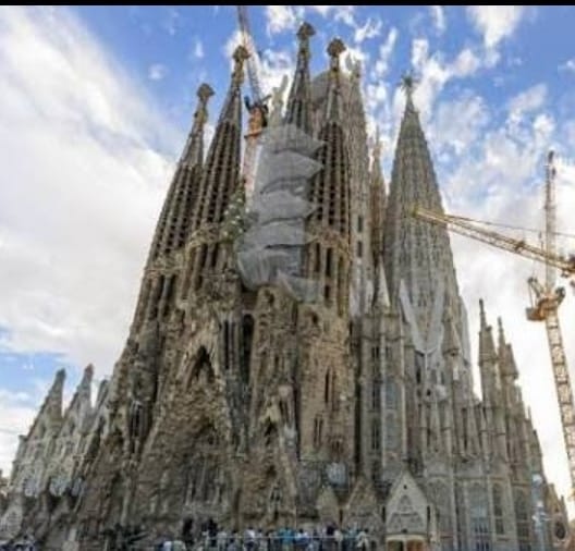 Quasi un secolo dalla morte di Gaudí: l’architetto della fede verso la ...